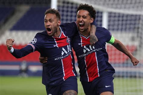 Neymar Signs New Psg Contract The Standard