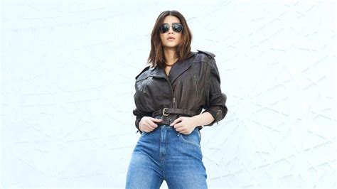 Kriti Sanon Embraces The Retro Aesthetic In Bell Bottom Denims