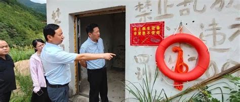 【工作动态】李海星到司铺乡督导防溺水工作水域情况群众