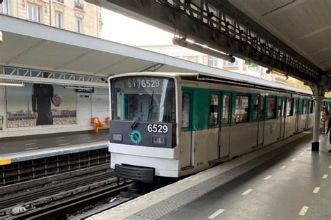 Accident grave sur la ligne 6 du métro à Paris le trafic en partie