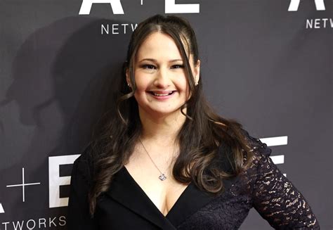 Gypsy Rose Blanchard Files For Divorce From Her Husband Californianxpress