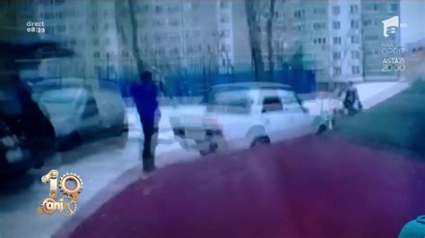 Smiley News Ce face un rus când își găsește locul de parcare ocupat Video Antena