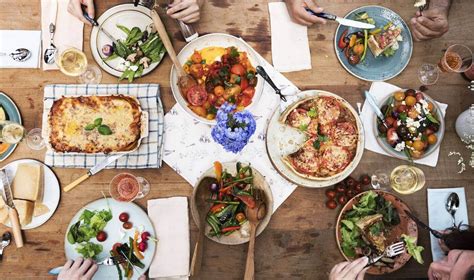 Full Dinner Table