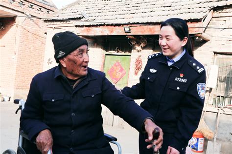 女警郭婷婷：铁肩柔情竞芳华 中华龙都网 周口报业传媒集团主办 河南省重点新闻网站