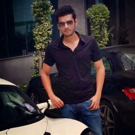 Sindhi Tv Artists: Yasir Shoro