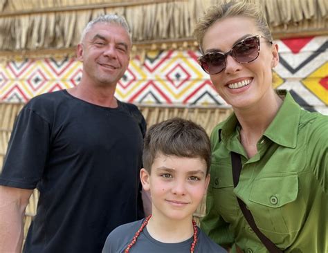Ana Hickmann passa férias a família em Manaus Quem QUEM News