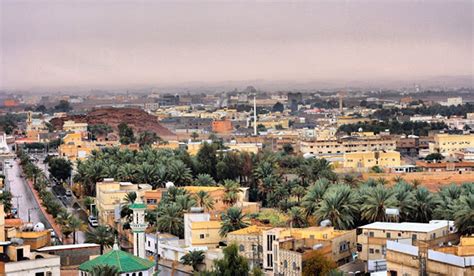 سكاكا ضبط 4 فتيات و4 شباب في خلوة والإطاحة بمُبتز هدّد فتاة بصورها