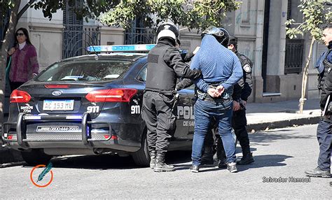 Asalto persecución y detenidos en pleno centro de la ciudad