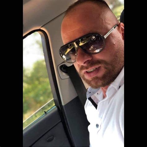 Danny Seutea Danny Seutea Updated His Profile Picture