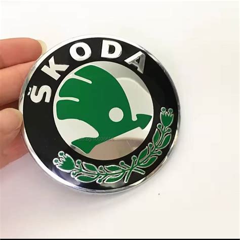 Емблема за Skoda Аксесоари Резервни части консумативи аксесоари Велико Търново Ембл
