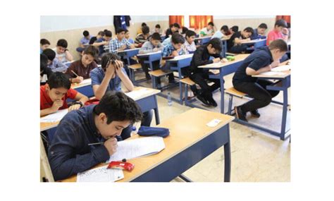 التماس خنده دار دختر دانش آموز برای فرار از آمپول زدن تابناک Tabnak