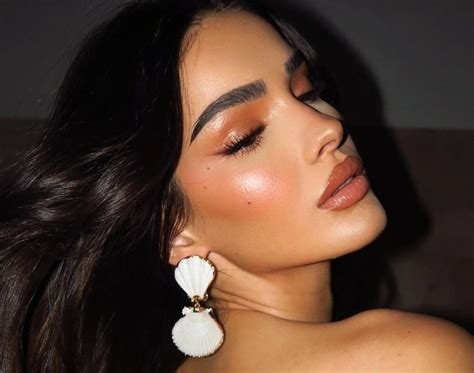 Sunset Blush The Makeup Trend Thatll Give You A Gorgeous Glow