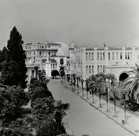 🏢 სასტუმრო ეროვნული არქივის საგამოფენო პავილიონი