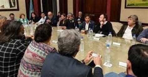 Kicillof Convocó A Los Gremios Estatales A Discutir Paritarias Para