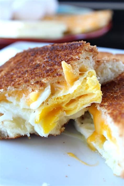 Fried Egg Grilled Cheese Sandwich Great Grub Delicious Treats