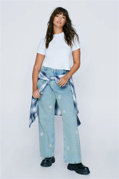 Plus Size Star Embellished Straight Jeans Nasty Gal