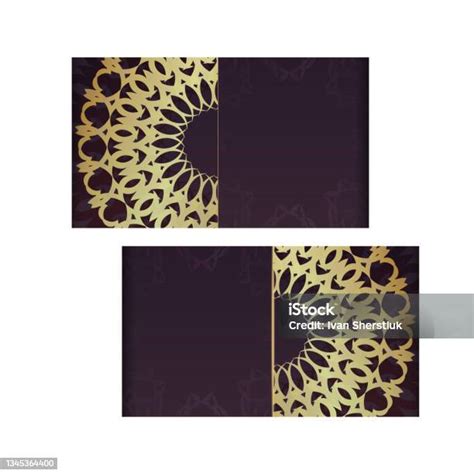 Template Kartu Ucapan Dalam Warna Burgundy Dengan Ornamen Emas Vintage