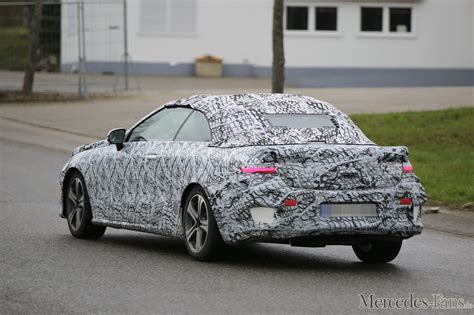 Erlkönig erwischt Mercedes Benz E Klasse Cabriolet A Spy Shot Aktuelle Bilder von der