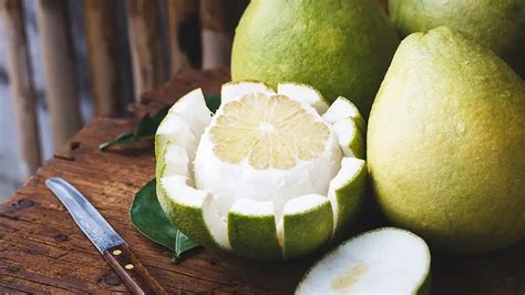 What Are The Health Benefits Of Pomelo Extract Wellgreen