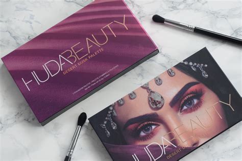 Reseña Paleta Huda Beauty Desert Dusk Carla Calvo