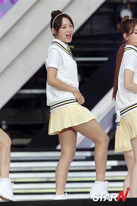 [포토] 아이오아이 김세정 시원스러운 보이스 네이트 연예