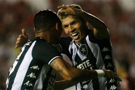 Nos Pênaltis Botafogo Elimina Náutico E Avança Na Copa Do Brasil