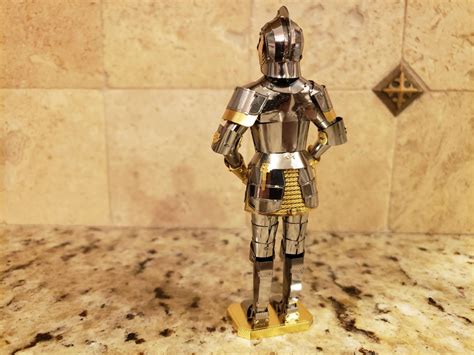 Metal Earth European Armor Rmetalearth