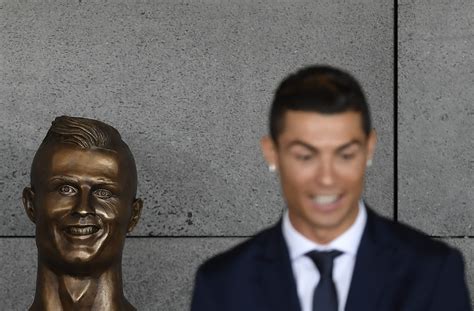 This Insanely Awful Cristiano Ronaldo Bust Is Being Hilariously Roasted