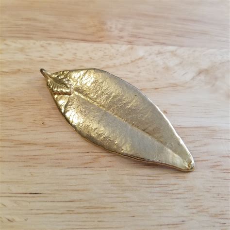 Vintage Gold Leaf Pendant Gold Tone Pendant Unsigned Vintage Etsy