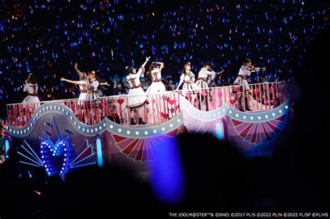 『アイドルマスター』と『ラブライブ！』の歴史的邂逅を目撃せよ！ “異次元フェス アイドルマスター★♥ラブライブ！歌合戦”day1全曲レポート