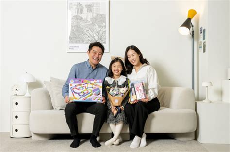 Ktandg 초·중·고 입학 임직원 자녀 축하선물 전달 전자신문