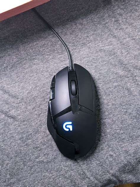 Logitech G402 Hyperion Fury Mouse Review Budget Price Mid Range Feel