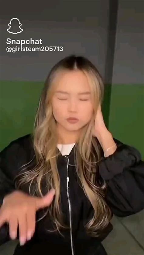 Pin By 〜 Coco 〜 On Dancedance Tutorialdance Trends Snap Dance Step