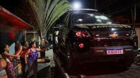 巴西一政客拒捕并扔手榴弹炸伤警察，“盟友”博索纳罗发声杰斐逊路透社时间