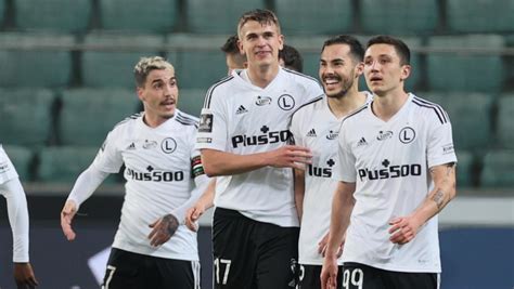 Maik Nawrocki Ma Oferty Z Lig Zagranicznych Transfer Coraz Bardziej