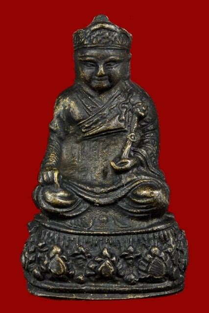 พระเกจิอาจารย์กรุงเทพเนื้อโลหะ รูปหล่อไต้ฮงกง มูลนิธิปอเต็กตึ้ง ปี 2522 รุ่น 3 หลวงปู่โต๊ะปลุกเสก