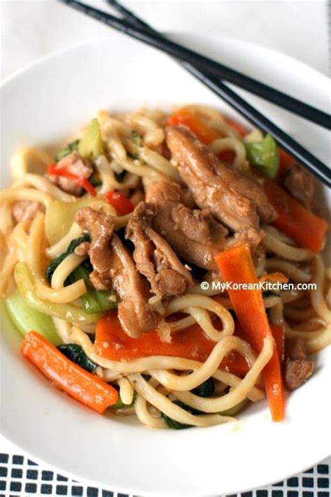 Korean Style Stir Fried Udon Noodles With Chicken And Veggies My