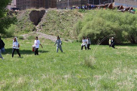 Интеграци хичээл 👍👍👍 Хичээлийн жилийн хаалт болгож 8 р ангийн 4 бүлгийн 150 гаруй сурагчдад Эх