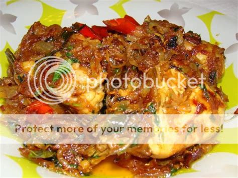 Samayalkattu Kozhi Varutha Curry