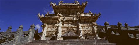 无人 寺庙 横图 彩色 室外 特写 白天 旅游 度假 名胜古迹 标志建筑 地标 建筑 五台山 中国 亚洲 遗迹 图片 大门 景观 牌楼 辉煌
