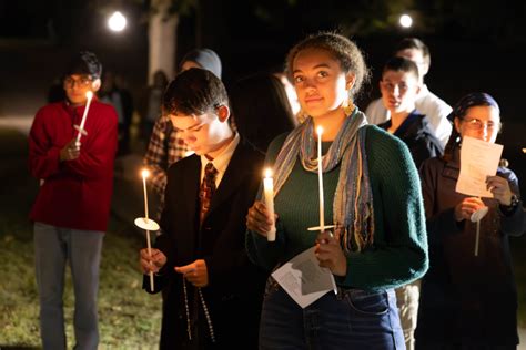 Evening Procession For Our Lady Of The Rosary Thomas Aquinas College