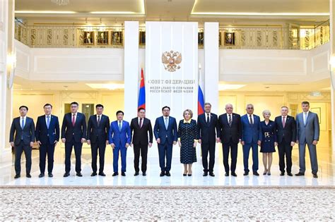 УИХ ын дарга Г Занданшатар ОХУ ын Холбооны Хурлын Холбооны Зөвлөлийн дарга В И Матвиенко нар