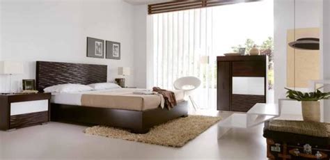 Современный дизайн двуспальной кровати 80 фото