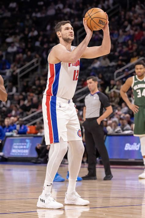 Danilo Gallinari Signs With Bucks Hoops Rumors