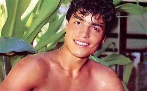 Así De Puesto Era Chayanne A Sus 19 Años De Edad