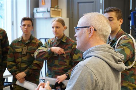 Education Laser And Optronics