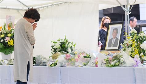 安倍元首相銃撃事件から1年を迎えた現場付近 [写真特集7 13] 毎日新聞