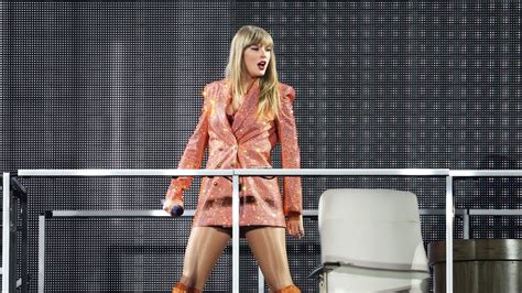 Taylor Swift Announces End Of Eras Tour Inside The Record Breaking
