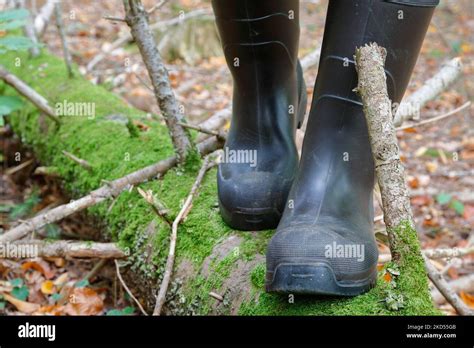 How To Keep Feet Dry In Rubber Boots At Abigail Schardt Blog