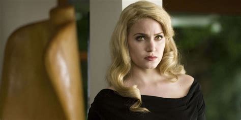 Twilight 10 Things Only Book Fans Know About Rosalie